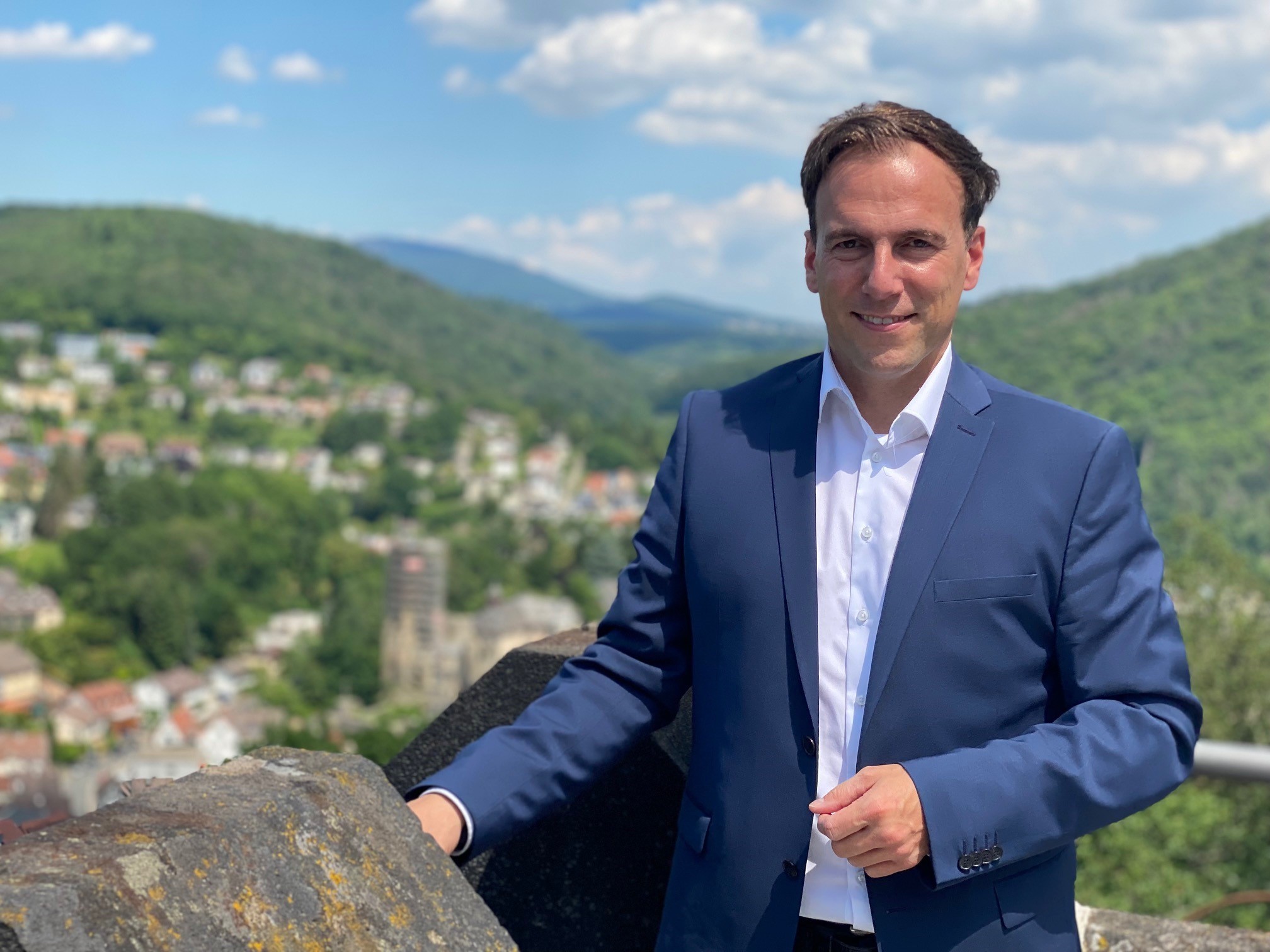 Bürgermeister Alexander Simon mit einem Rückblick auf den Monat ...